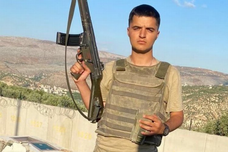 Hudutta araç kazasında yaralanan asker şehit oldu Hudutta araç kazasında yaralanan asker şehit oldu